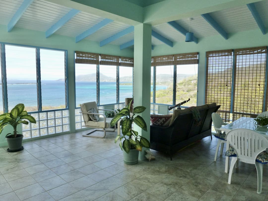 Beautiful Property Comprises 3 Bedrooms....